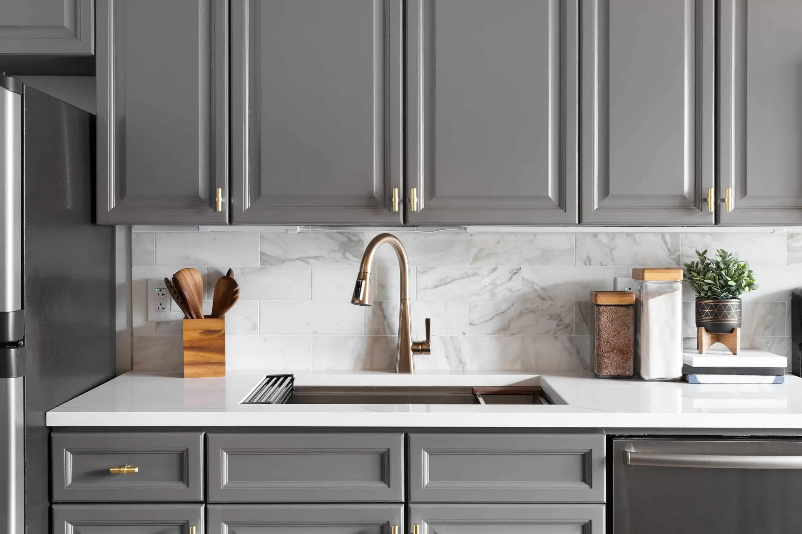 Best Materials for Shaker Cabinet Doors — MDF, Plywood, or Solid Wood ...